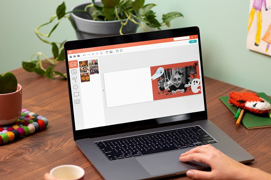 Så skapar du inbjudningar till din Halloweenfest | önskefoto