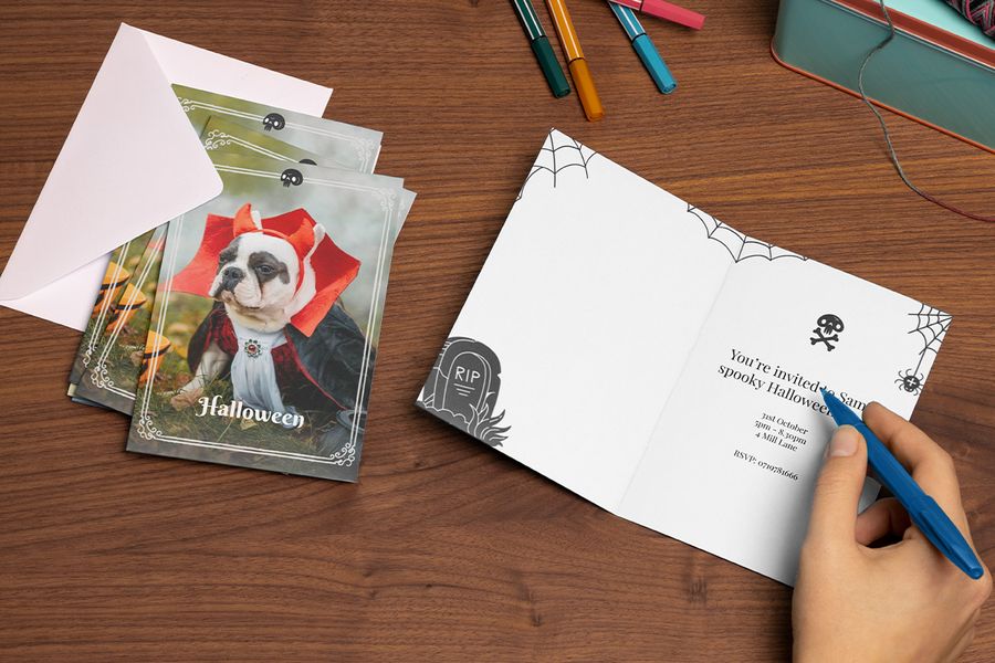 Så skapar du inbjudningar till din Halloweenfest | önskefoto